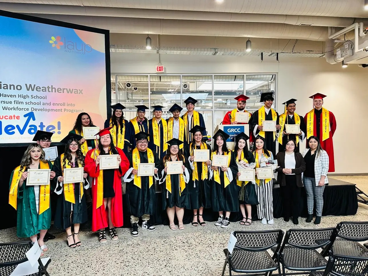 ¡Más Adelante! Youth Program - LAUP